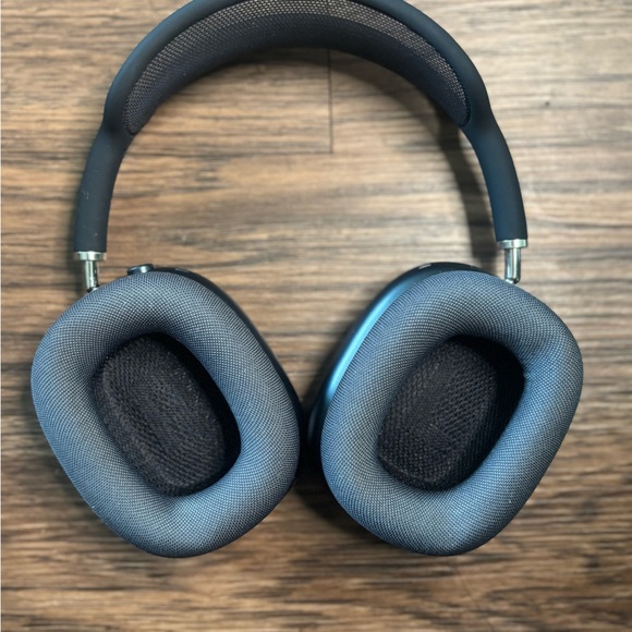 Apple | Headphones | Apple Airpods Max And Airpods Collection In Black ...